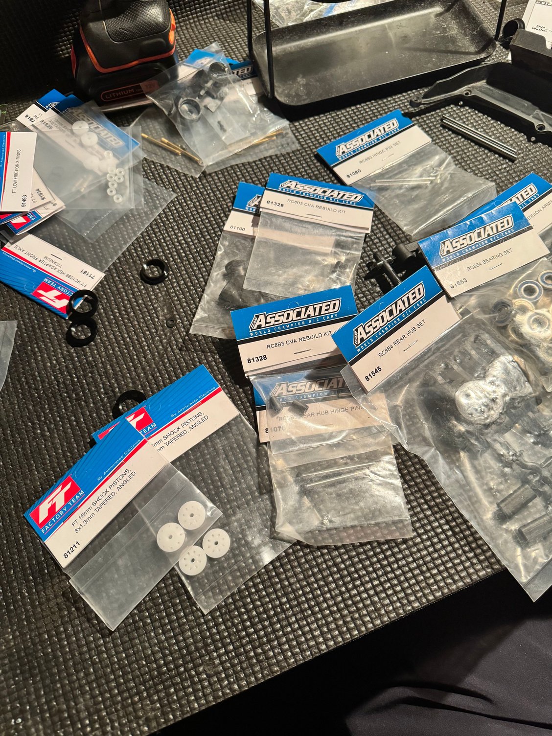 RC8B4E for sale - R/C Tech Forums