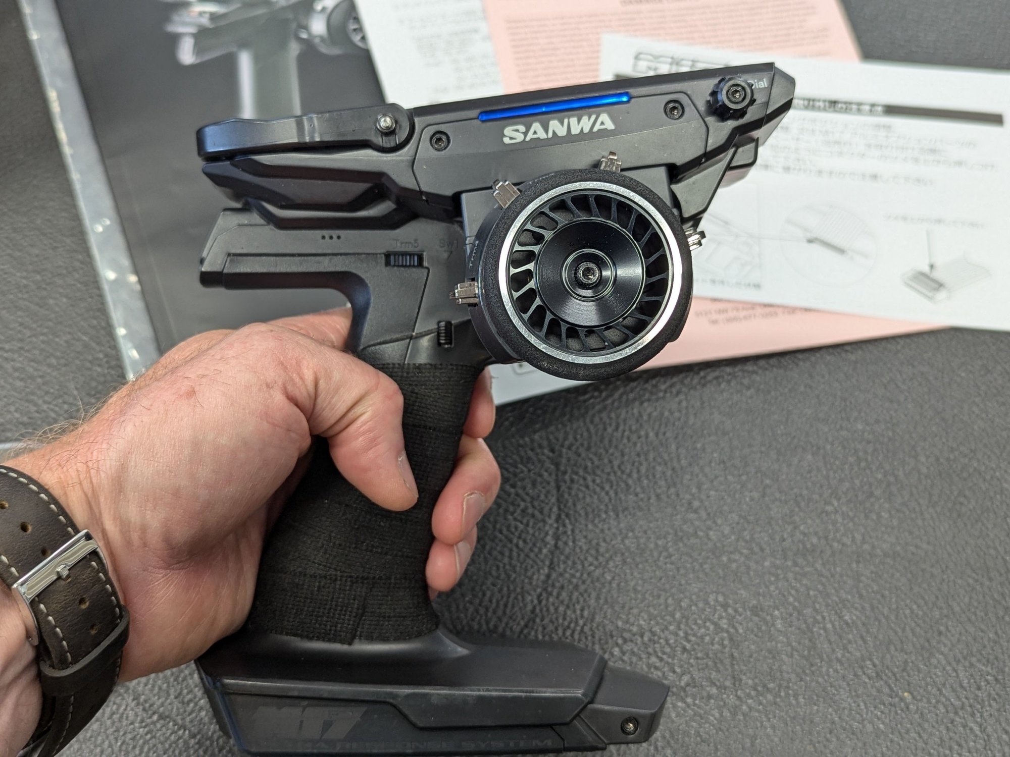 Sanwa M17 Transmitter + Black Alu Wheel + Wireless Charging - R/C Tech Forums