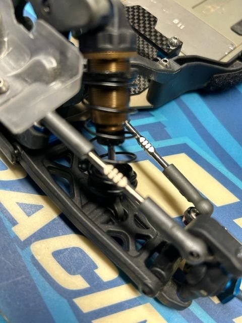 Loaded Team Associated b6.4d - R/C Tech Forums