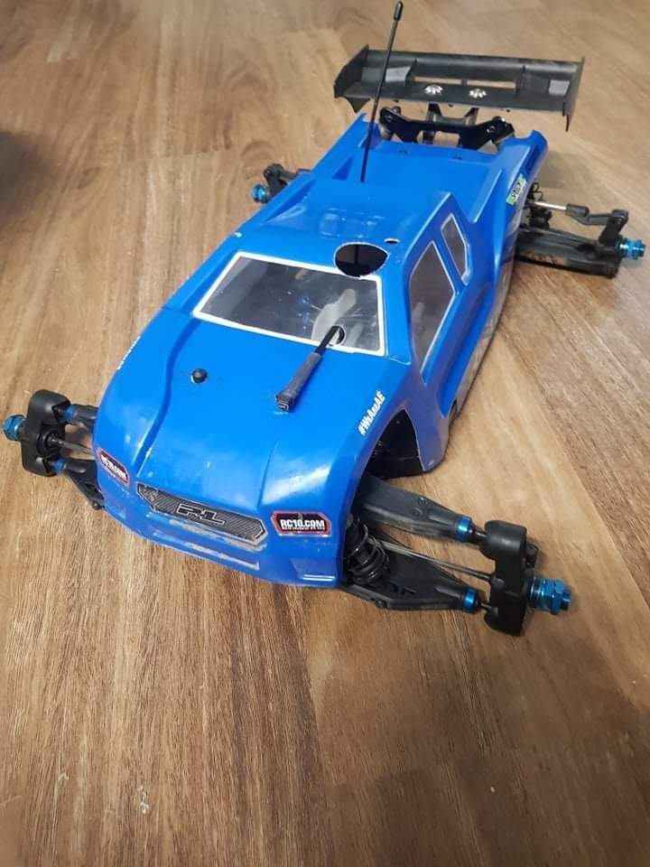 Team associated truggy - R/C Tech Forums
