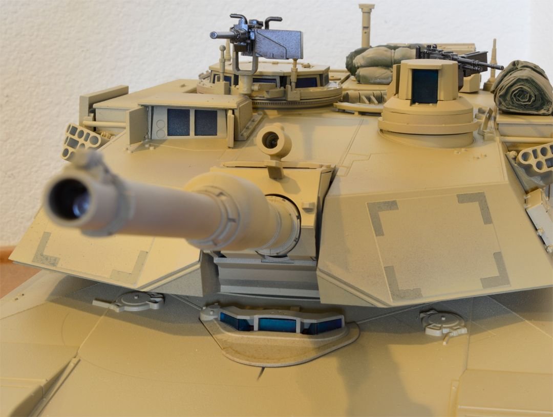 Tamiya Abrams M1A2 Rebuild, Repaint + Working RC Setup. - RCU Forums