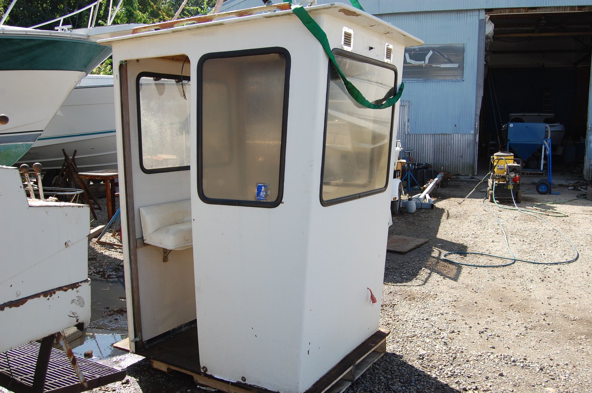 The Hull Truth - Boating and Fishing Forum - pilot house