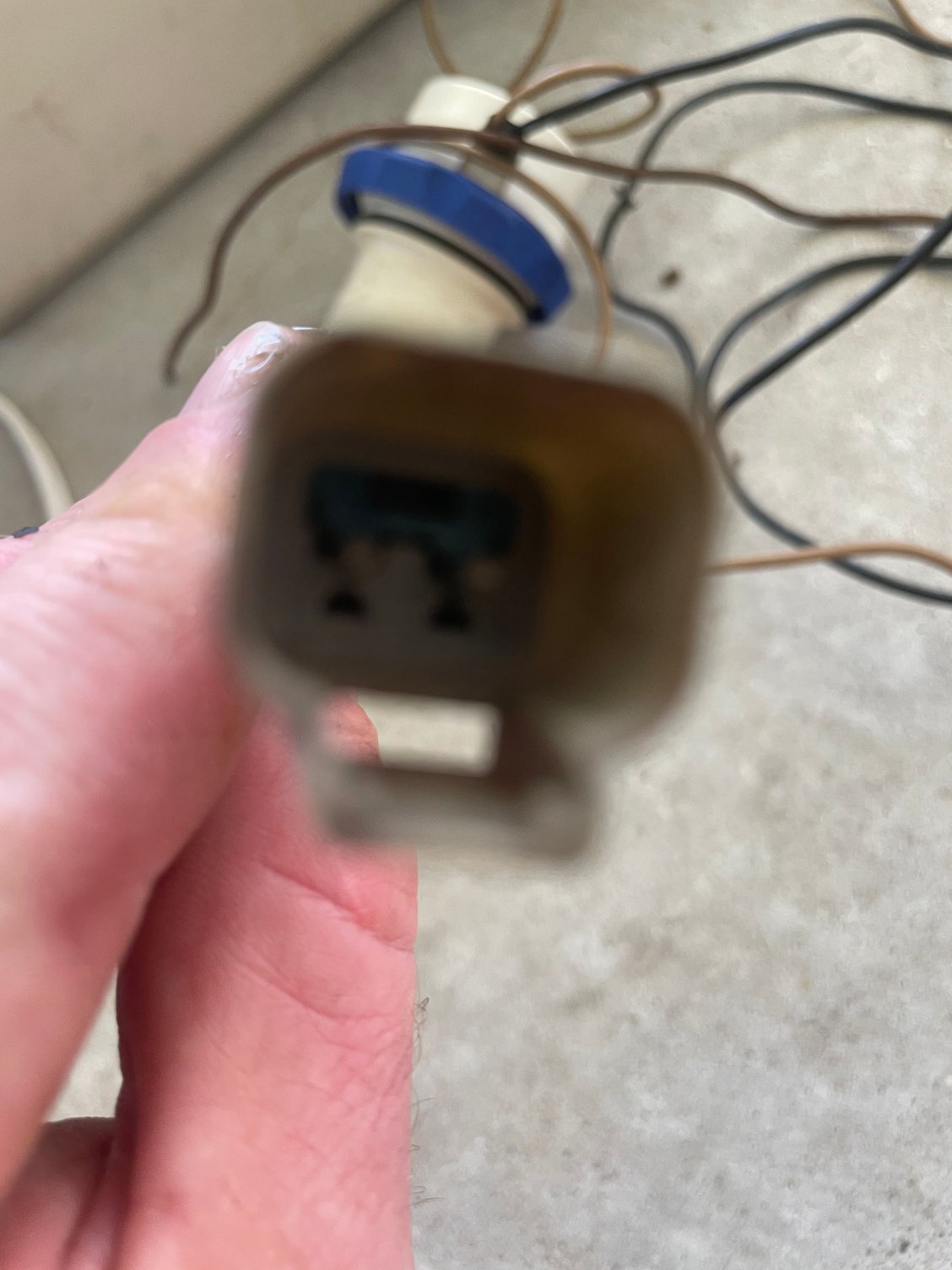 Quick connect plug identification - The Hull Truth - Boating and ...