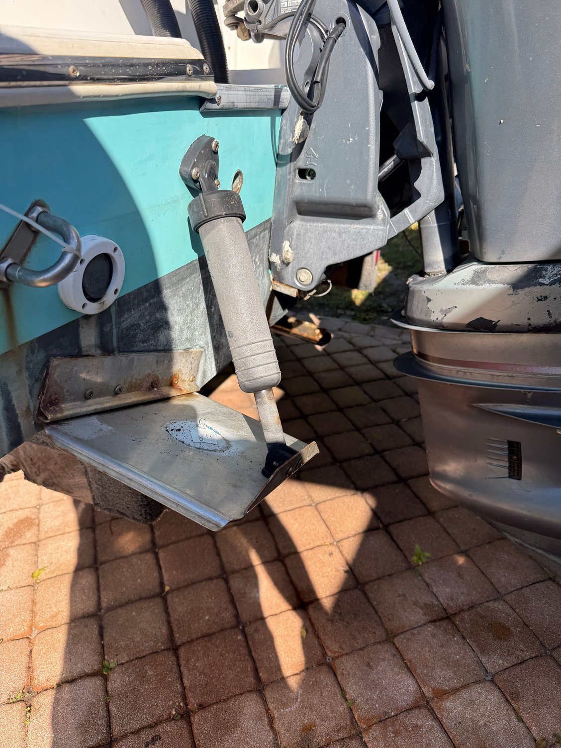 Proper transducer placement, losing depth measurement? - The Hull Truth ...