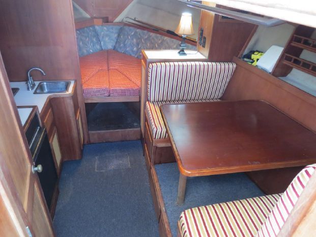 The Hull Truth - Boating and Fishing Forum - 1987 32 Topaz Express