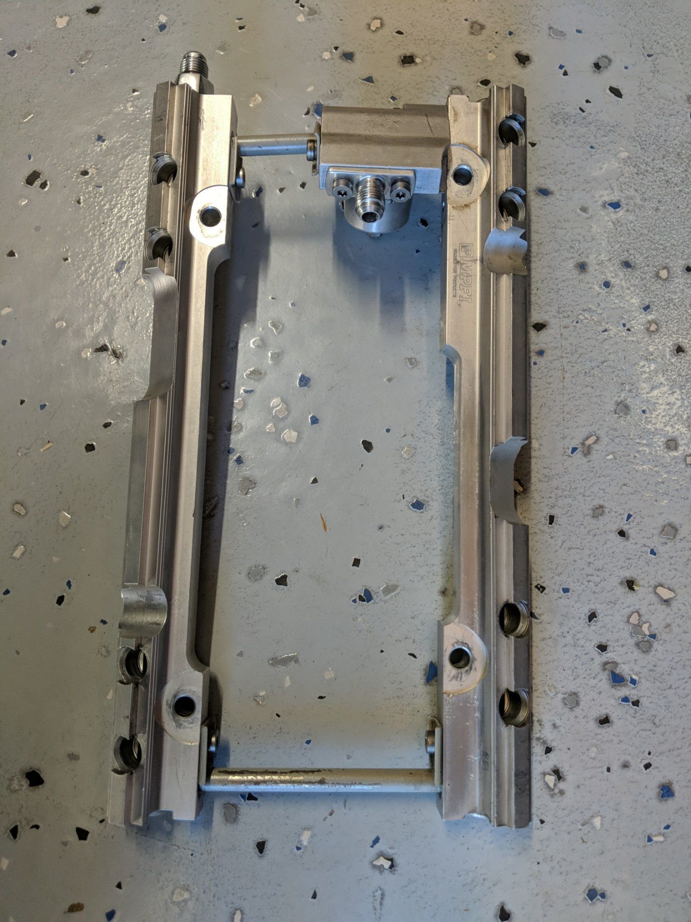 Custom fuel rails by Street and Performance - Third Generation F-Body ...