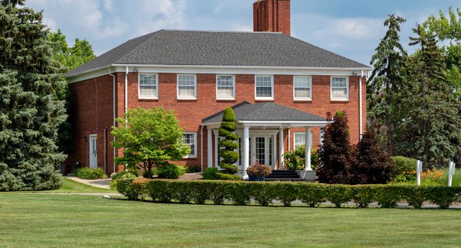 Independence Green | Farmington Hills, MI Apartments for Rent ...