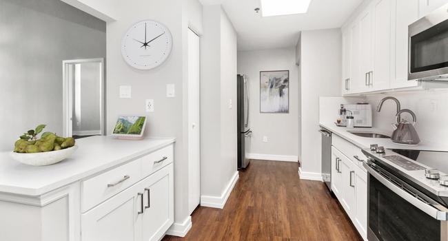 Locust On The Park Reviews - Philadelphia, PA | 201 South 25th Street ...