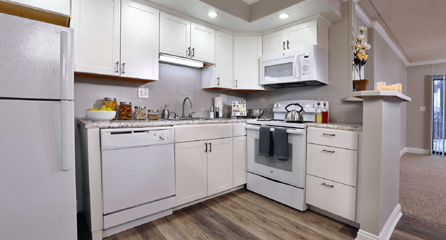 Whitmore Court Reviews - Saratoga Springs, NY | 82 Crescent Street ...