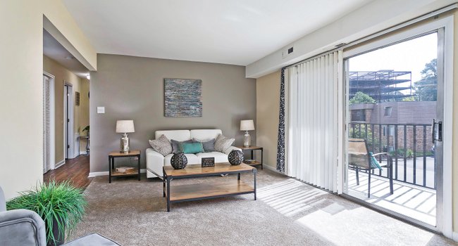 Pinegate Reviews - Chapel Hill, NC | 100 Pinegate Circle | 80 Apartment ...