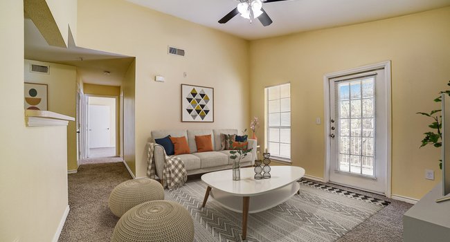 Torrey Place Apartments - 67 Reviews | New Braunfels, TX Apartments for ...