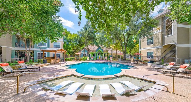 MAA Sunset Valley Reviews - Austin, TX | 5800 Brodie Lane | 328 ...