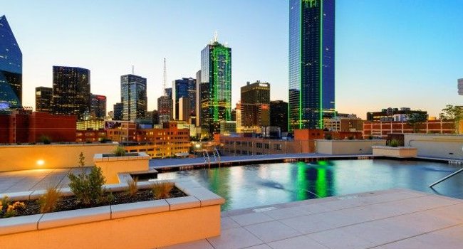 555 Ross Apartments - 58 Reviews | Dallas, TX Apartments for Rent ...