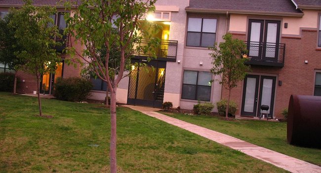 Block 24 Apartments - 161 Reviews | Richardson, TX Apartments for Rent ...